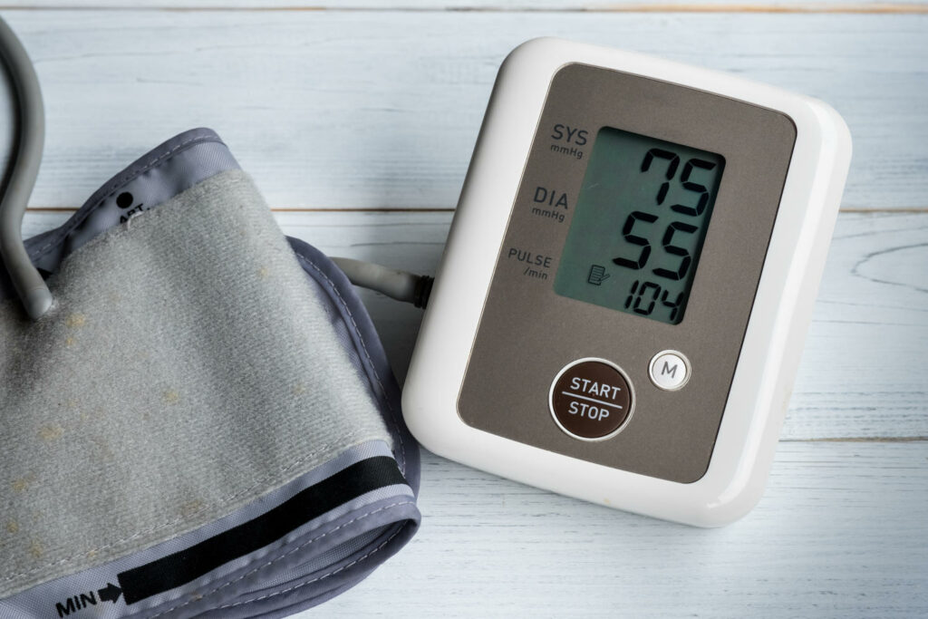 Pressione bassa: sintomi, cosa fare e quando preoccuparsi - The Wom Healthy